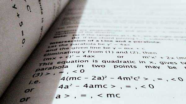 How to Approach Complex Math Problems with Confidence - MathCracker.com